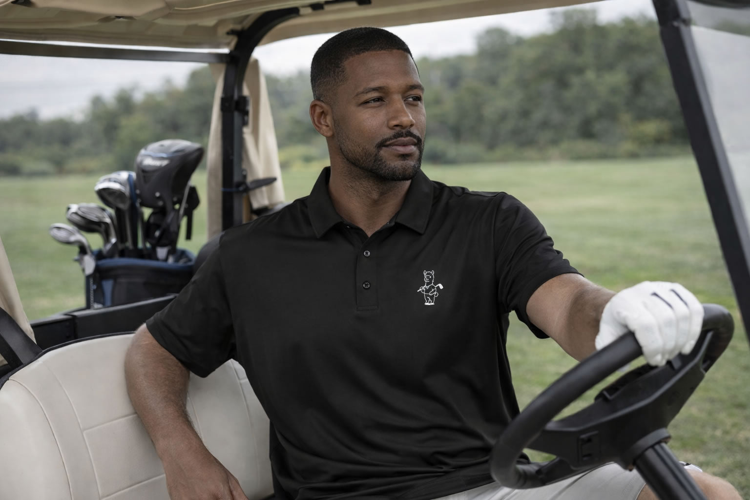 Men’s Golf Polos with Subtle Logos | Clean Course Style – xeronte